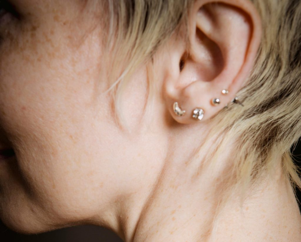 How to Clean Piercing Jewelry - Blog Gthic
